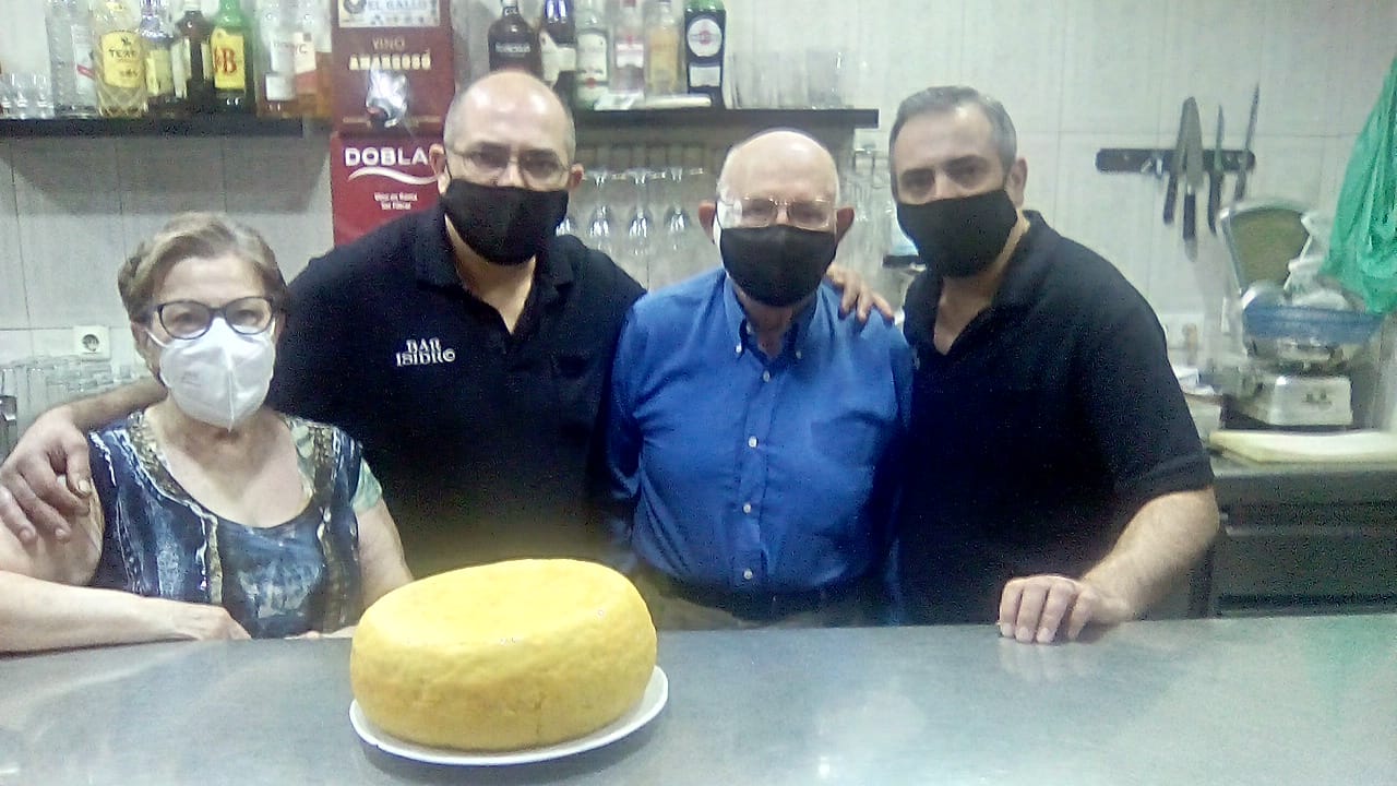 Homenaje a Isidro Rodríguez, fundador del Bar Isidro | Intimidad Radio